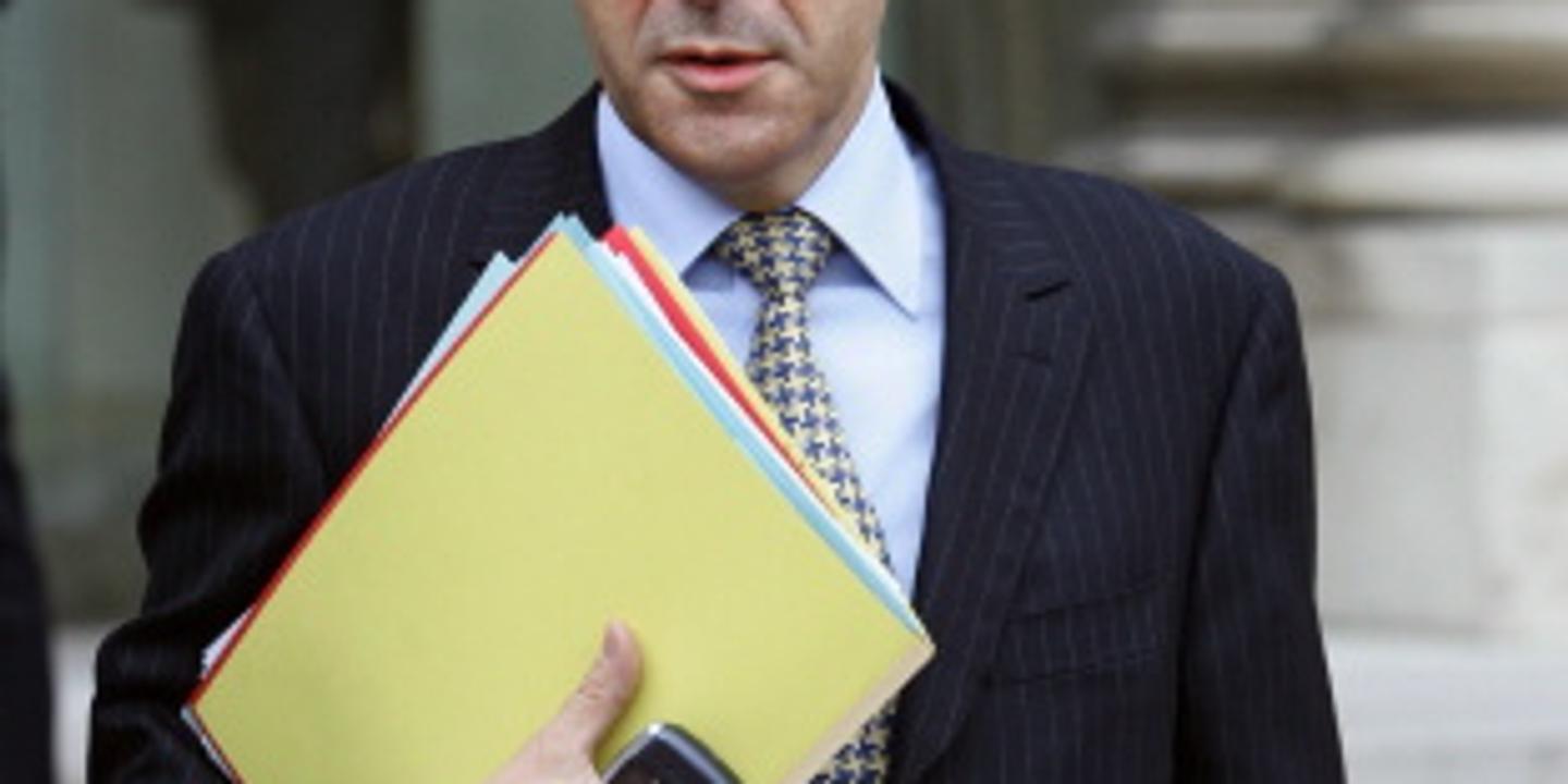 Deux articles de la loi Fillon rejetés par le Conseil constitutionnel