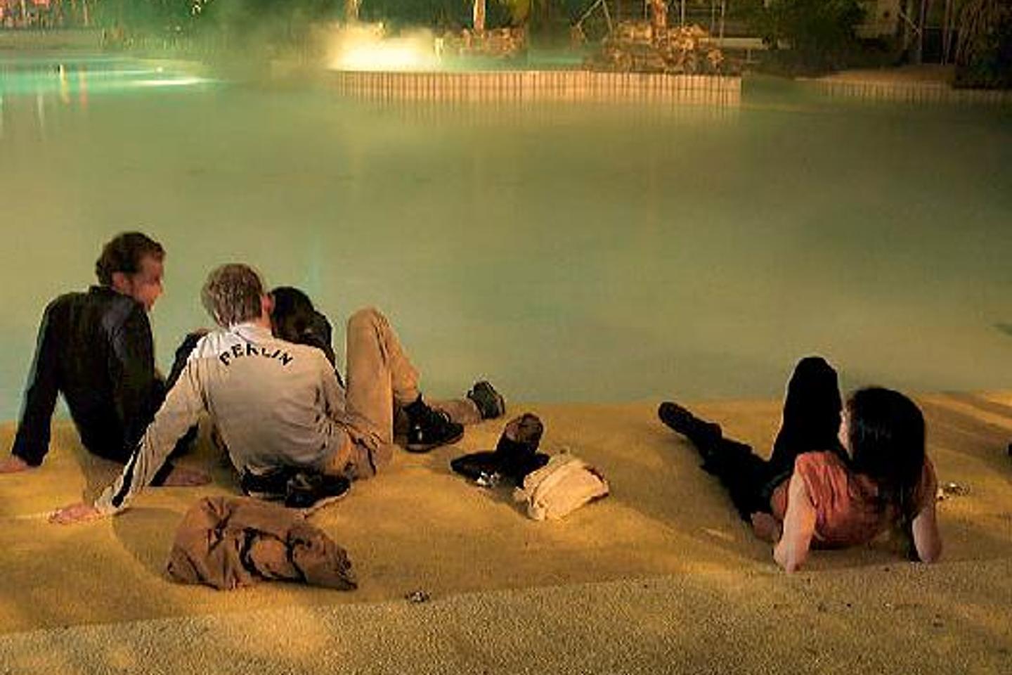 Le label Kompakt veut faire danser l'Aquaboulevard