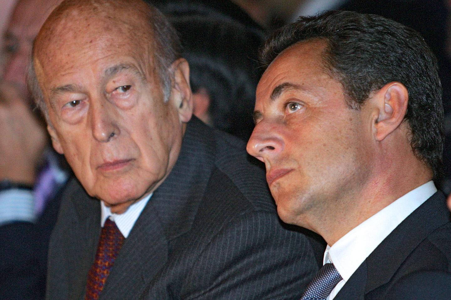 Giscard et Schmidt rêvent à 2050