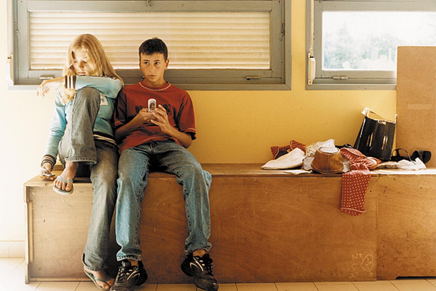 "Le Monde 2" : photographier les ados