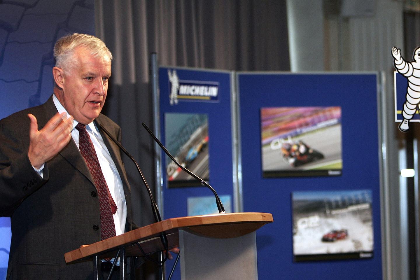 La succession d'Edouard Michelin à la tête du groupe de pneumatiques se ...