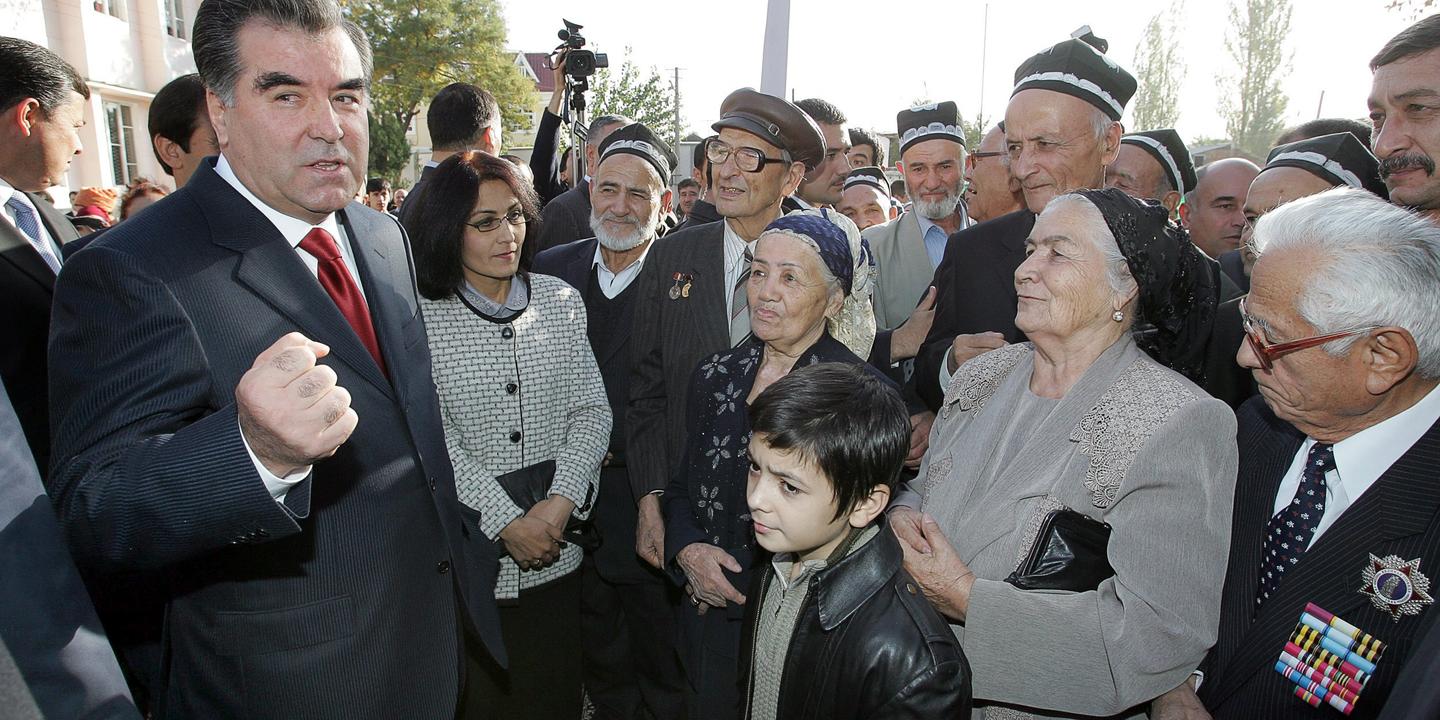 Emomali Rakhmonov reste président du Tadjikistan, à l'issue d'un ...