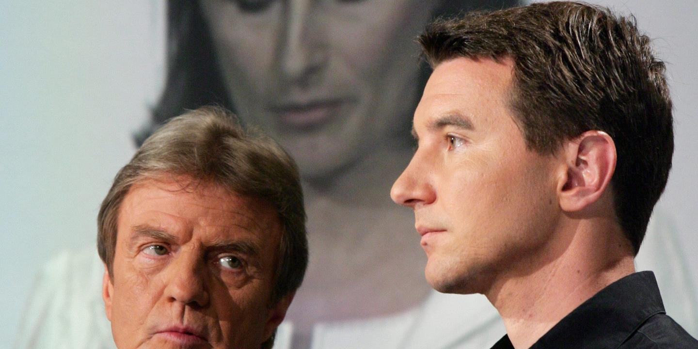 Hollande exclut Kouchner du PS et perd Jouyet, un ami de "30 ans"