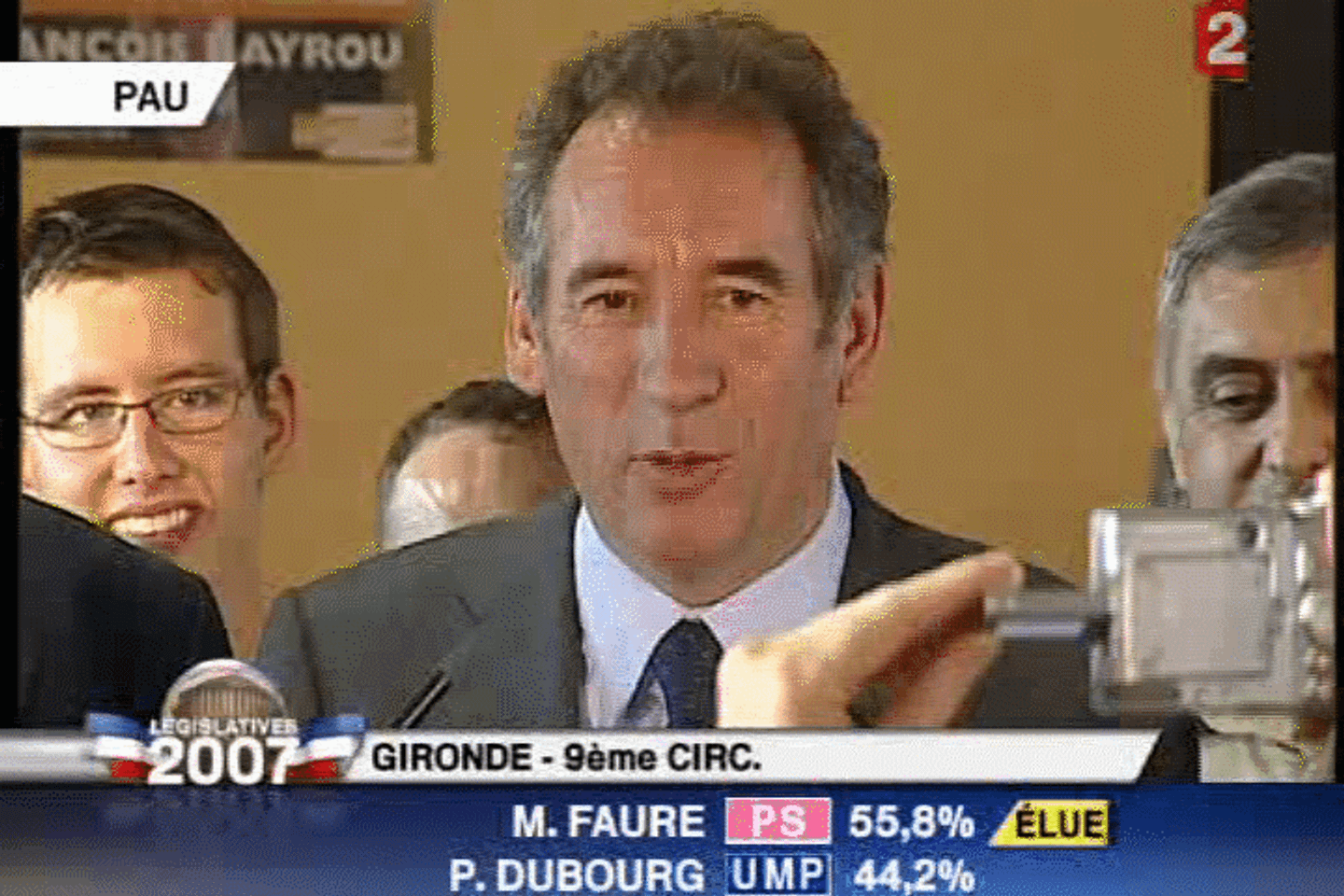 François Bayrou salue un "résultat très prometteur" pour le MoDem