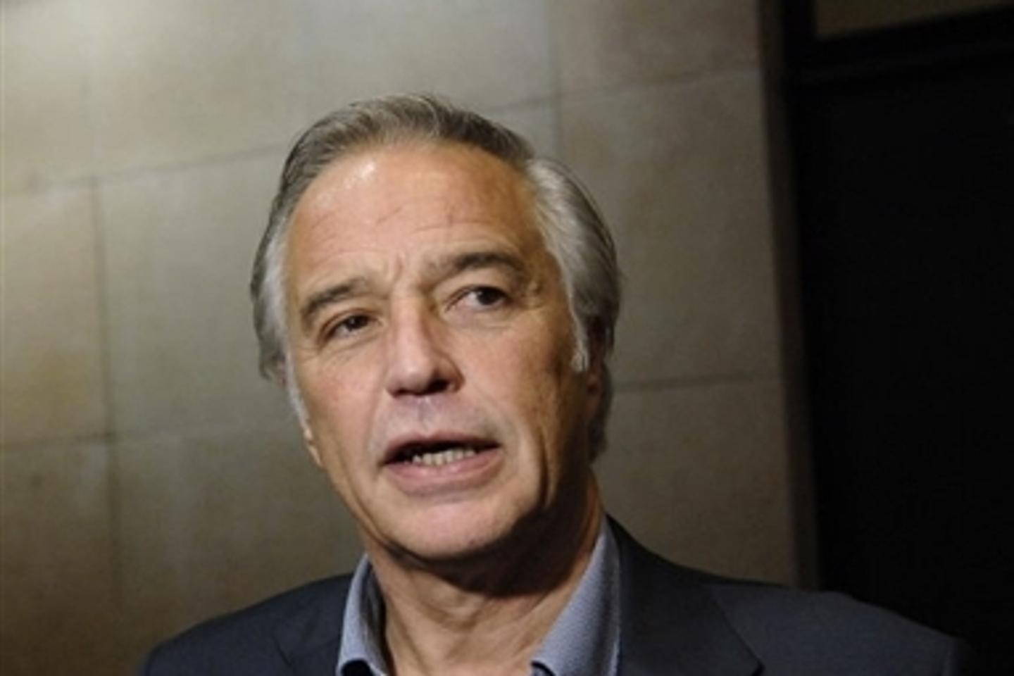 Rebsamen vise « moins de trois millions de chômeurs » en 2017