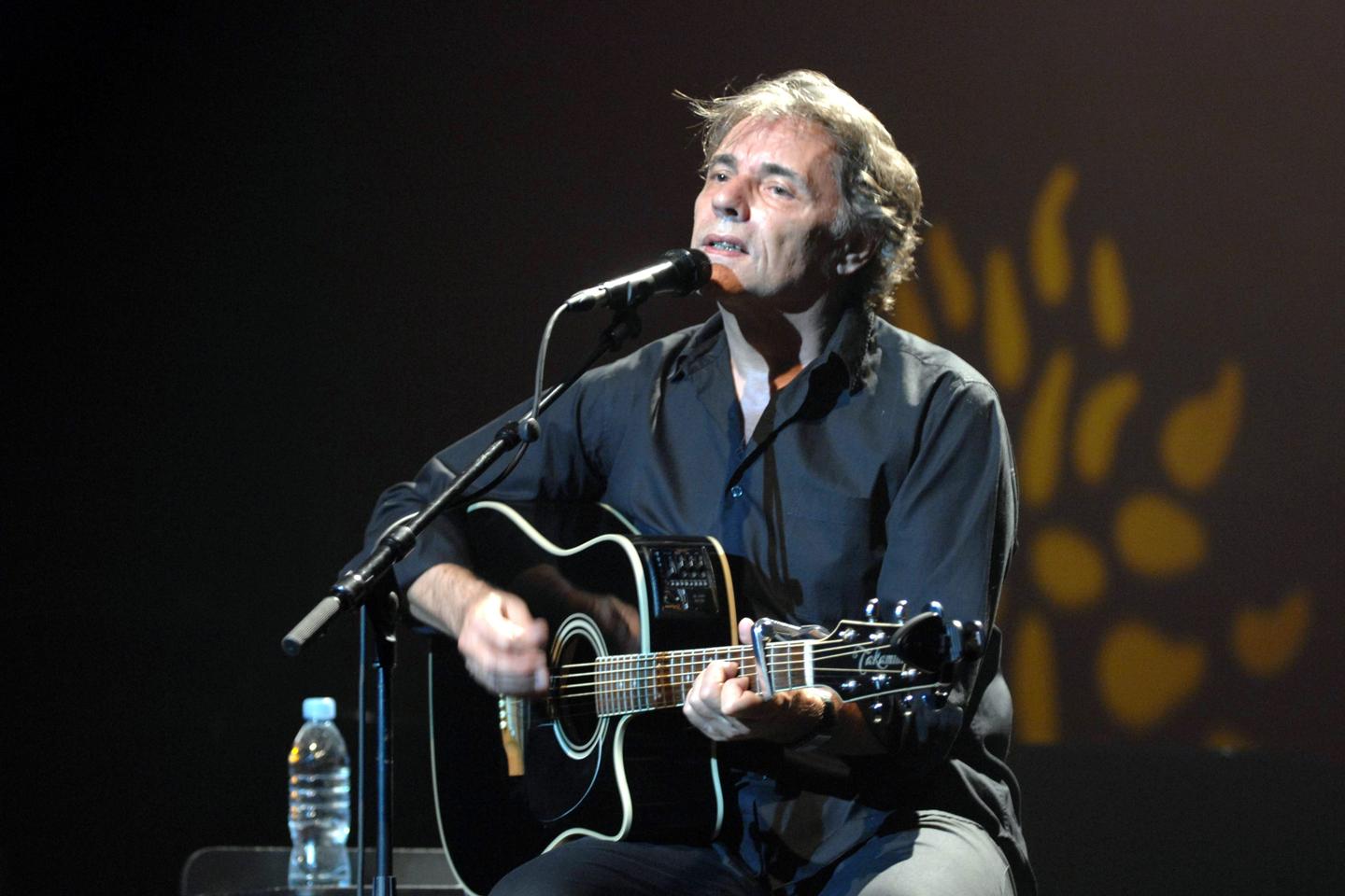 Yves Simon, chanteur éditorialiste