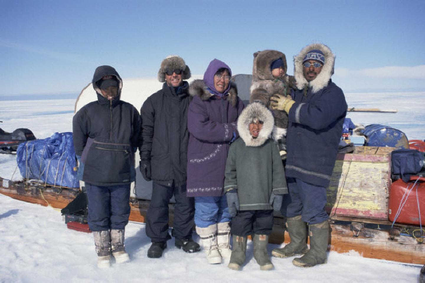 Dans l'Arctique, les Inuits redoutent les effets en chaîne du ...