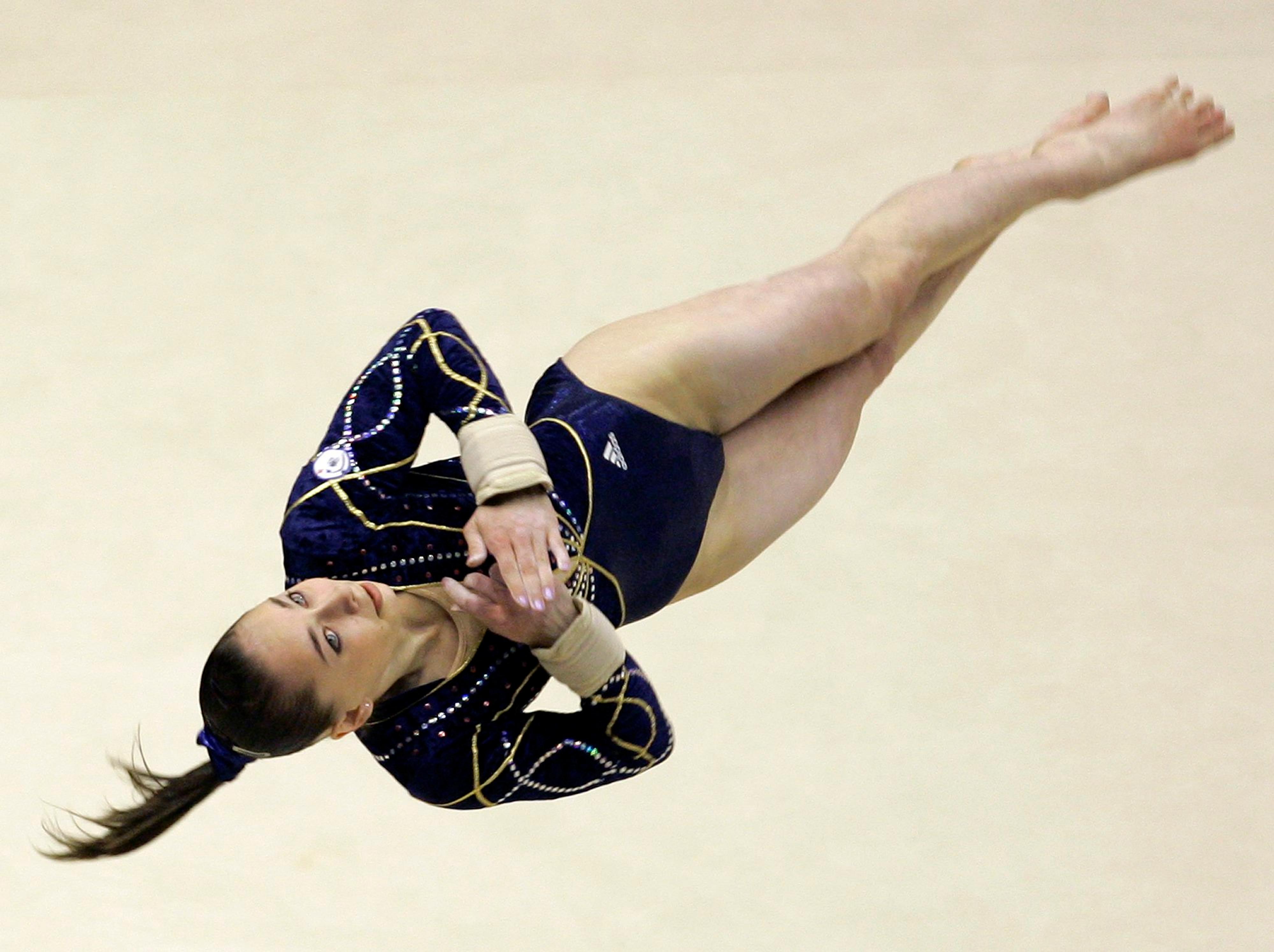 Les gymnastes françaises en bronze, le Belge Devolder remporte le Tour ...