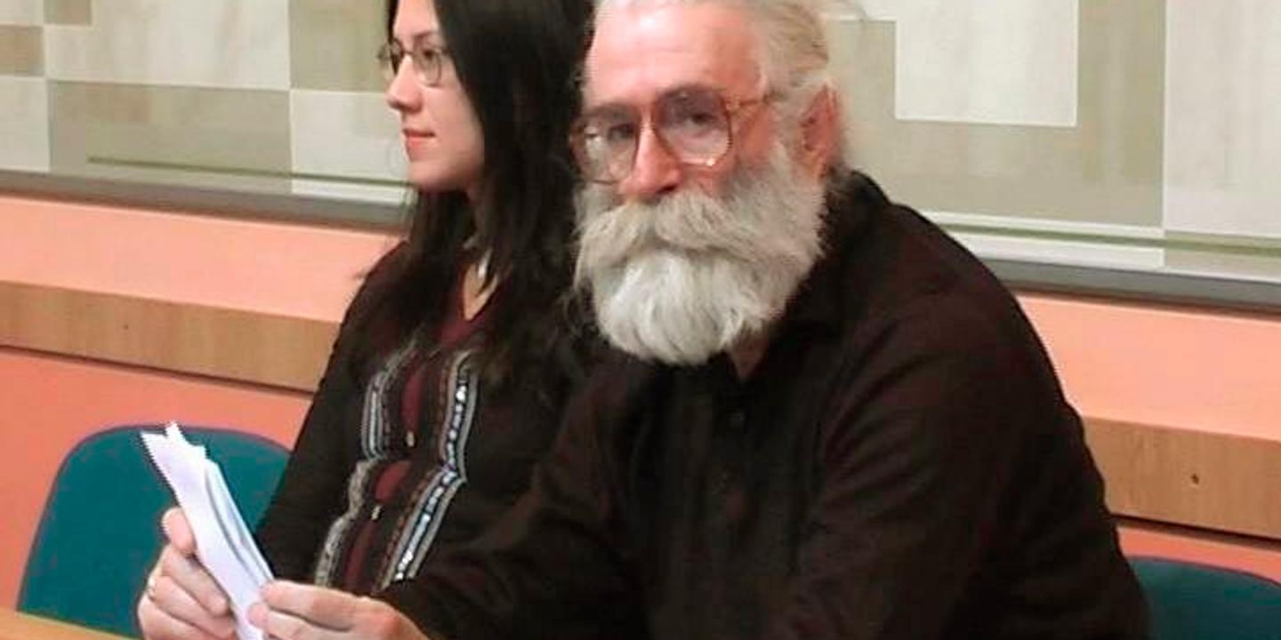 Comme Milosevic, Radovan Karadzic veut assurer lui-même sa défense
