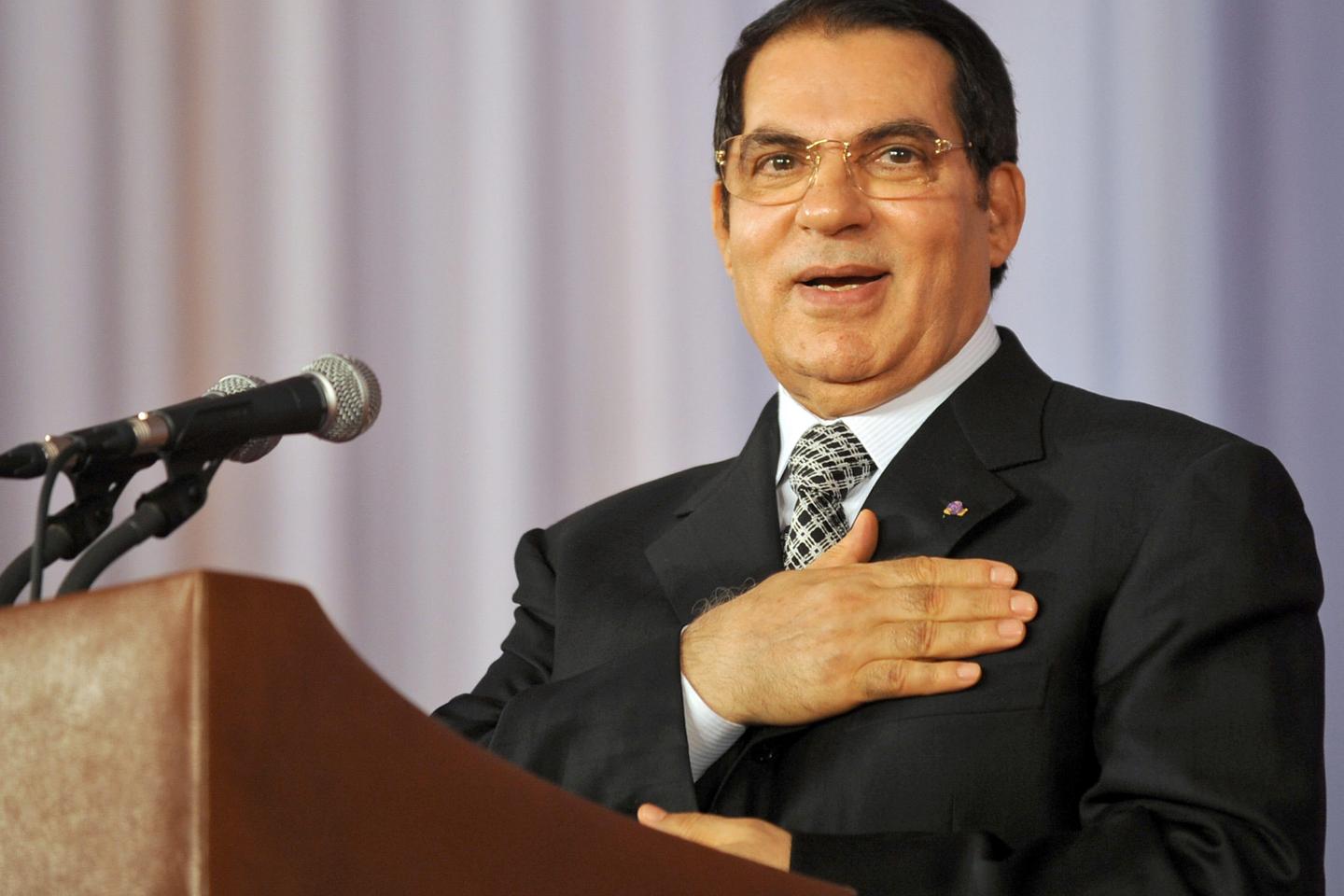 Tunisie : Ben Ali s'engage à créer 300 000 emplois entre 2011 et 2012