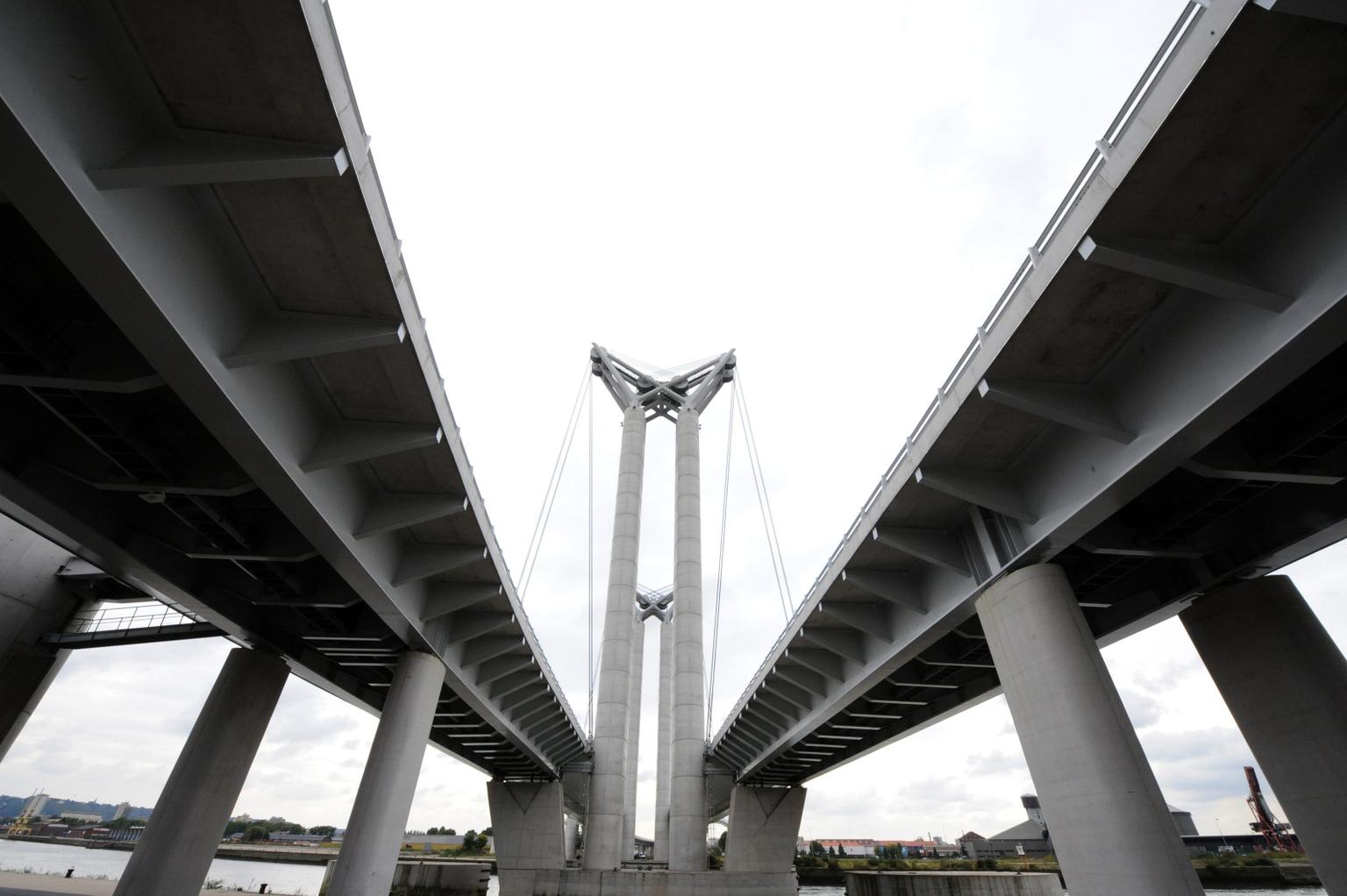 Rouen inaugure le plus haut pont levant d'Europe