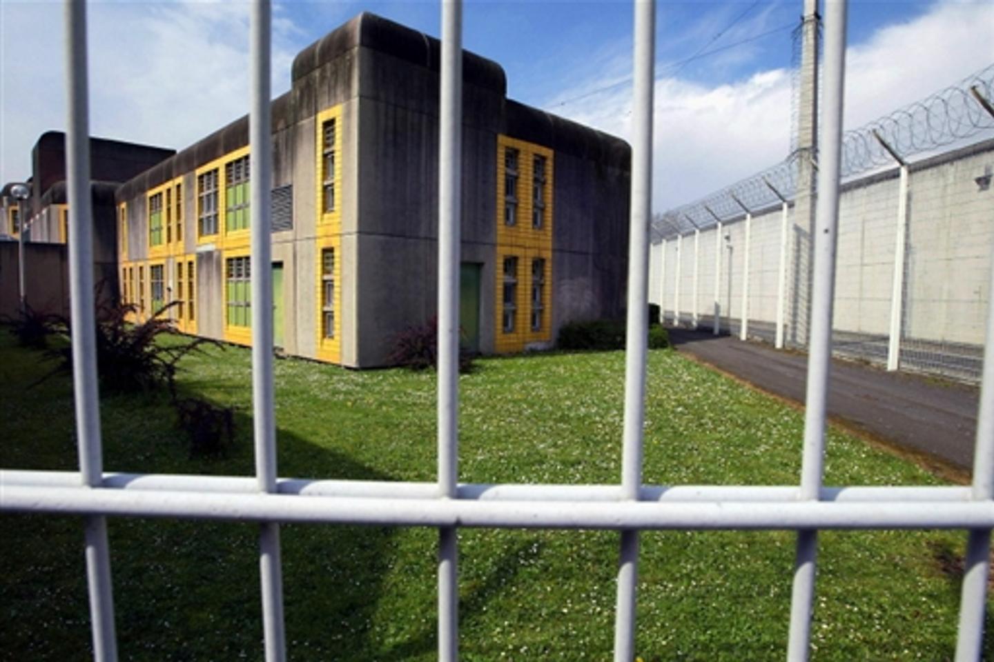 Nordine, 16 ans, mort en prison
