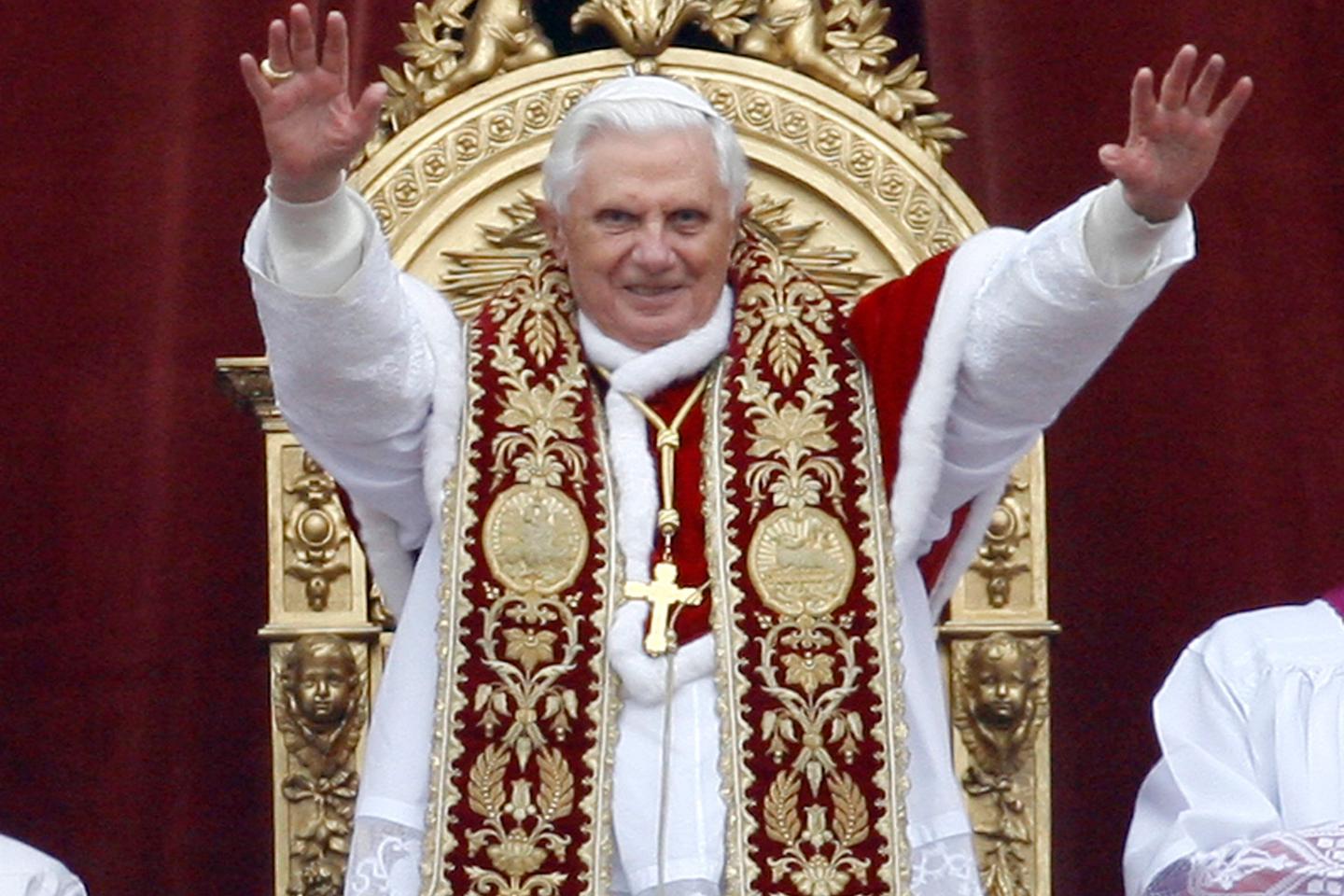 Le pape Benoît XVI déplore l'état du monde et propose un "code éthique ...