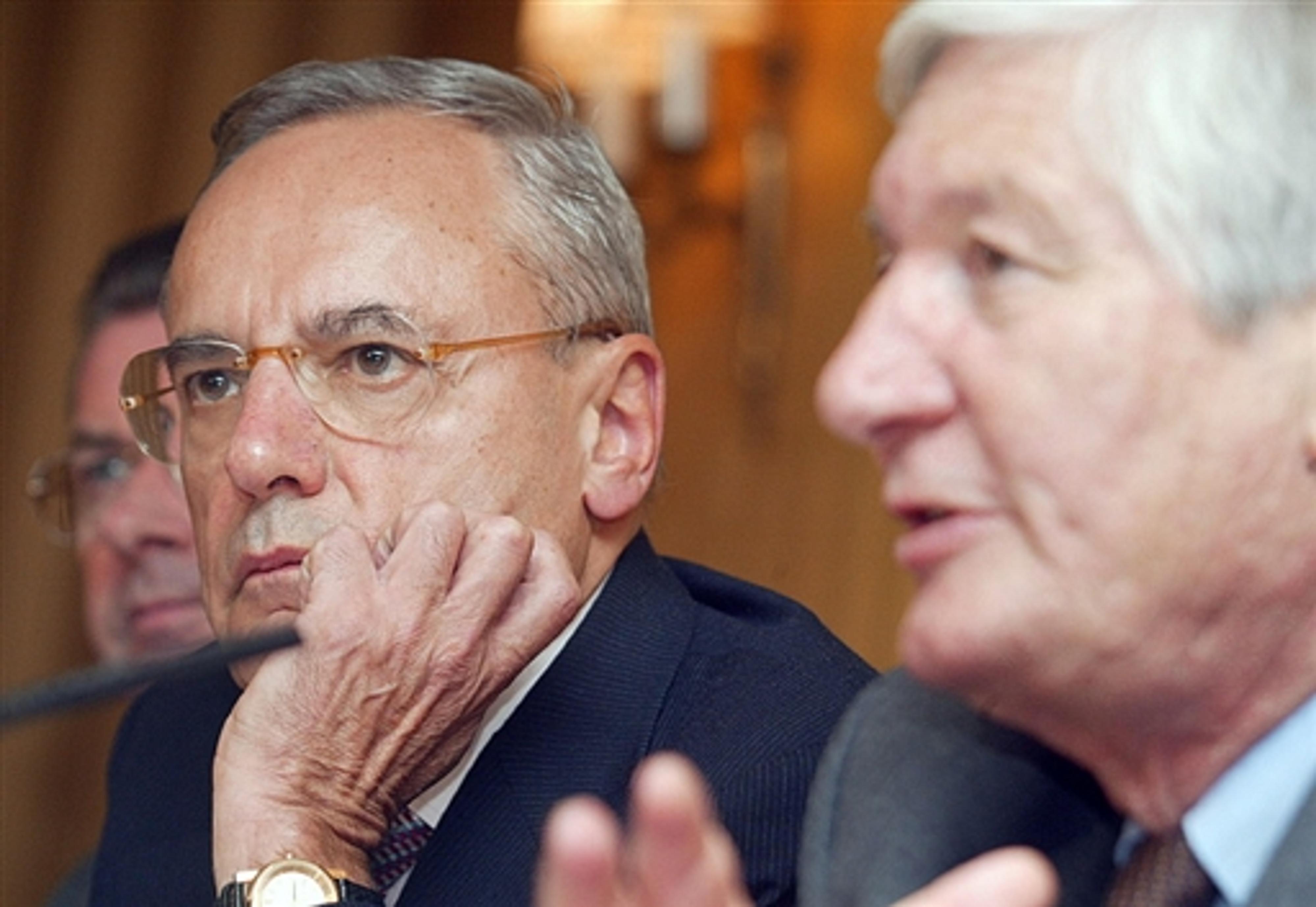 Le Conseil Constitutionnel Une Institution Très Politique