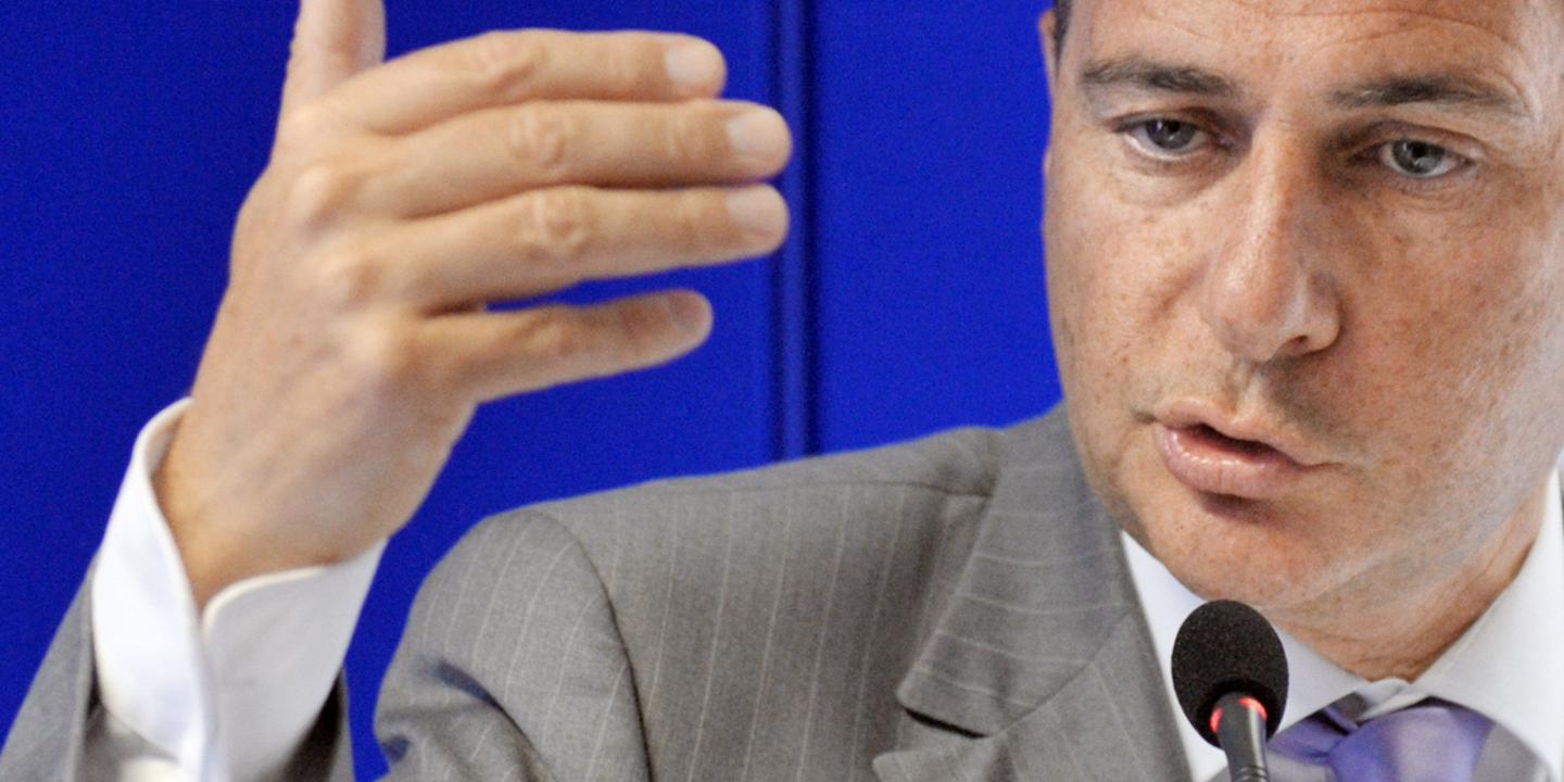 Besson relance le débat sur l'identité nationale