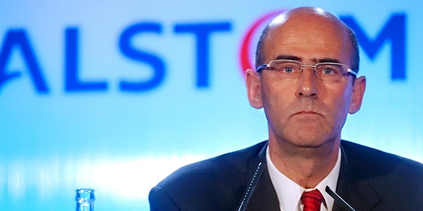 Le PDG d'Alstom, Patrick Kron, sort des coulisses