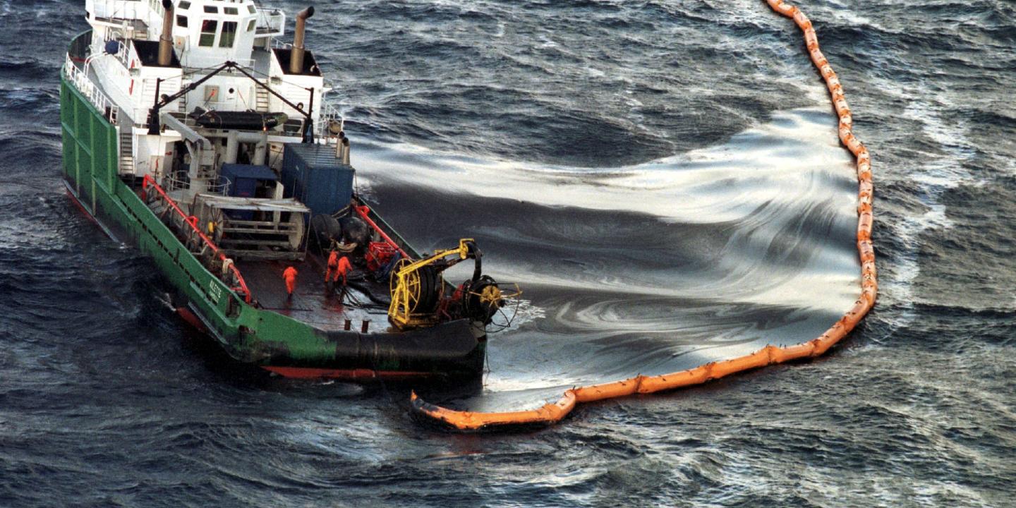 Le procès de la catastrophe écologique du naufrage de l'"Erika" s'ouvre ...