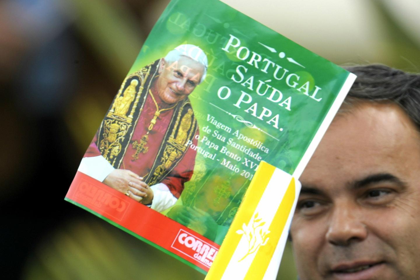 La presse critique le coût de la visite du pape au Portugal