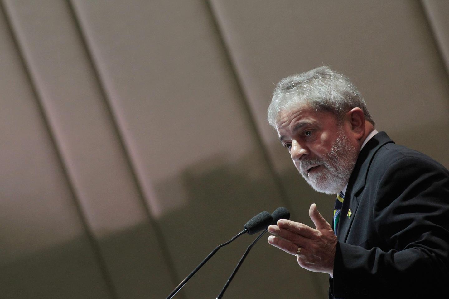 La visite du président Lula en Iran, un pari diplomatique risqué