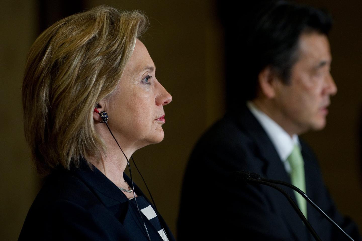 Hillary Clinton intervient dans les discussions sur le BlackBerry
