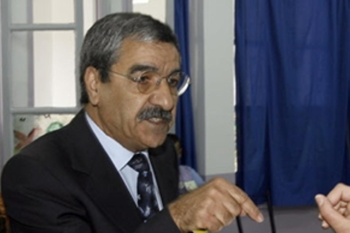 "Amirouche. Une vie, deux morts, un testament", de Saïd Sadi : mémoire ...