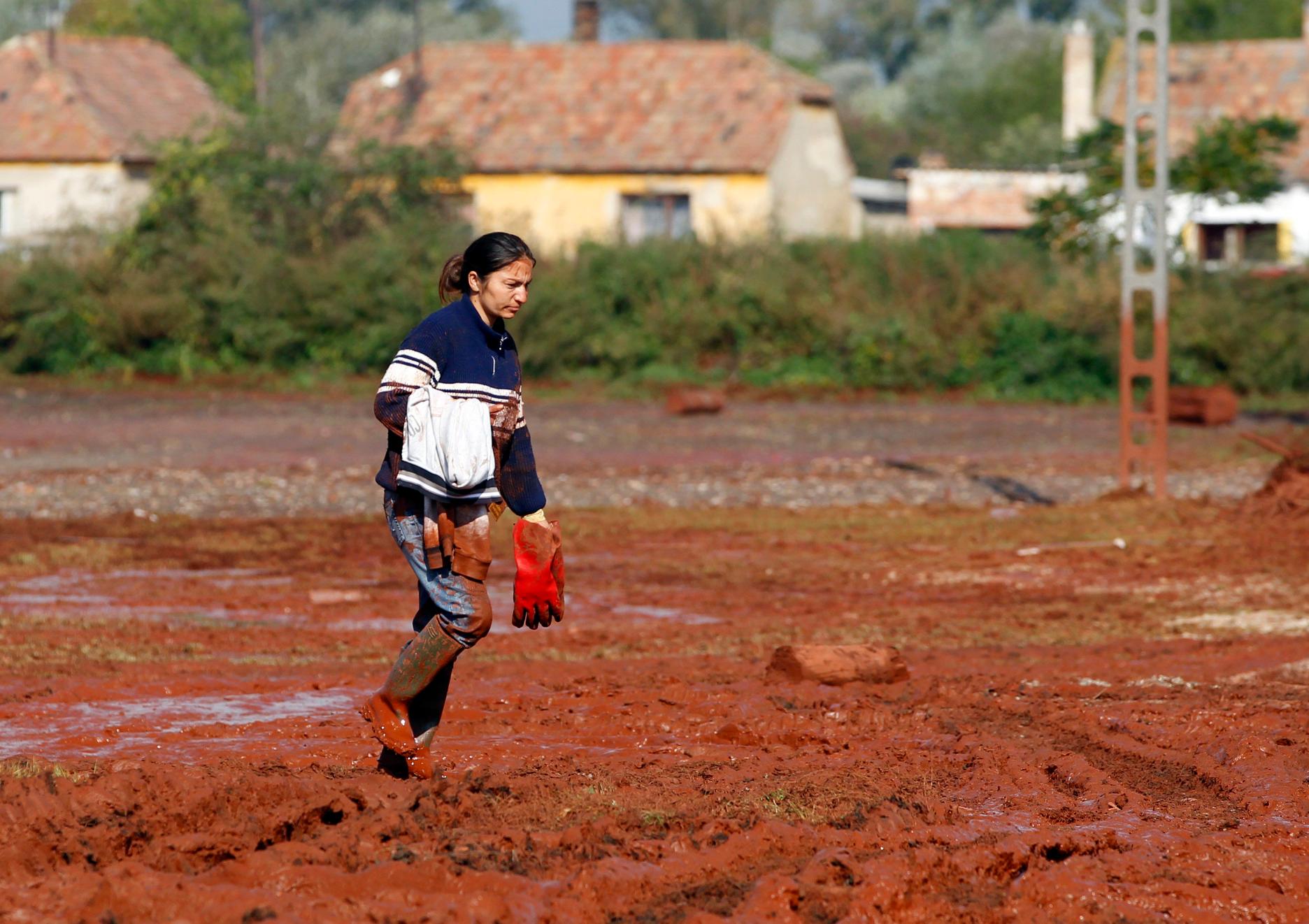 Trois mois après, les victimes des boues rouges toujours en colère