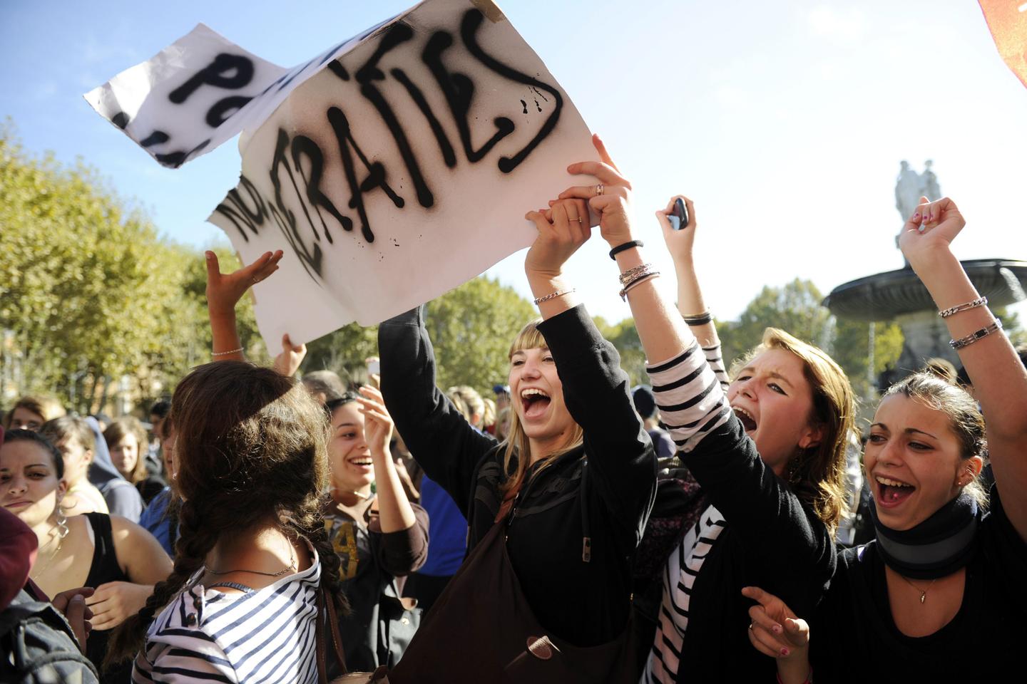 Les grèves et les perturbations secteur par secteur
