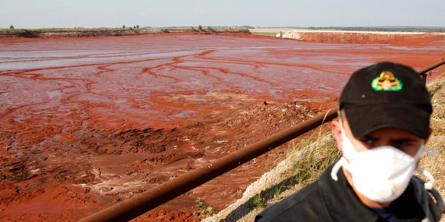 La Hongrie veut éviter de nouvelles coulées de boues rouges