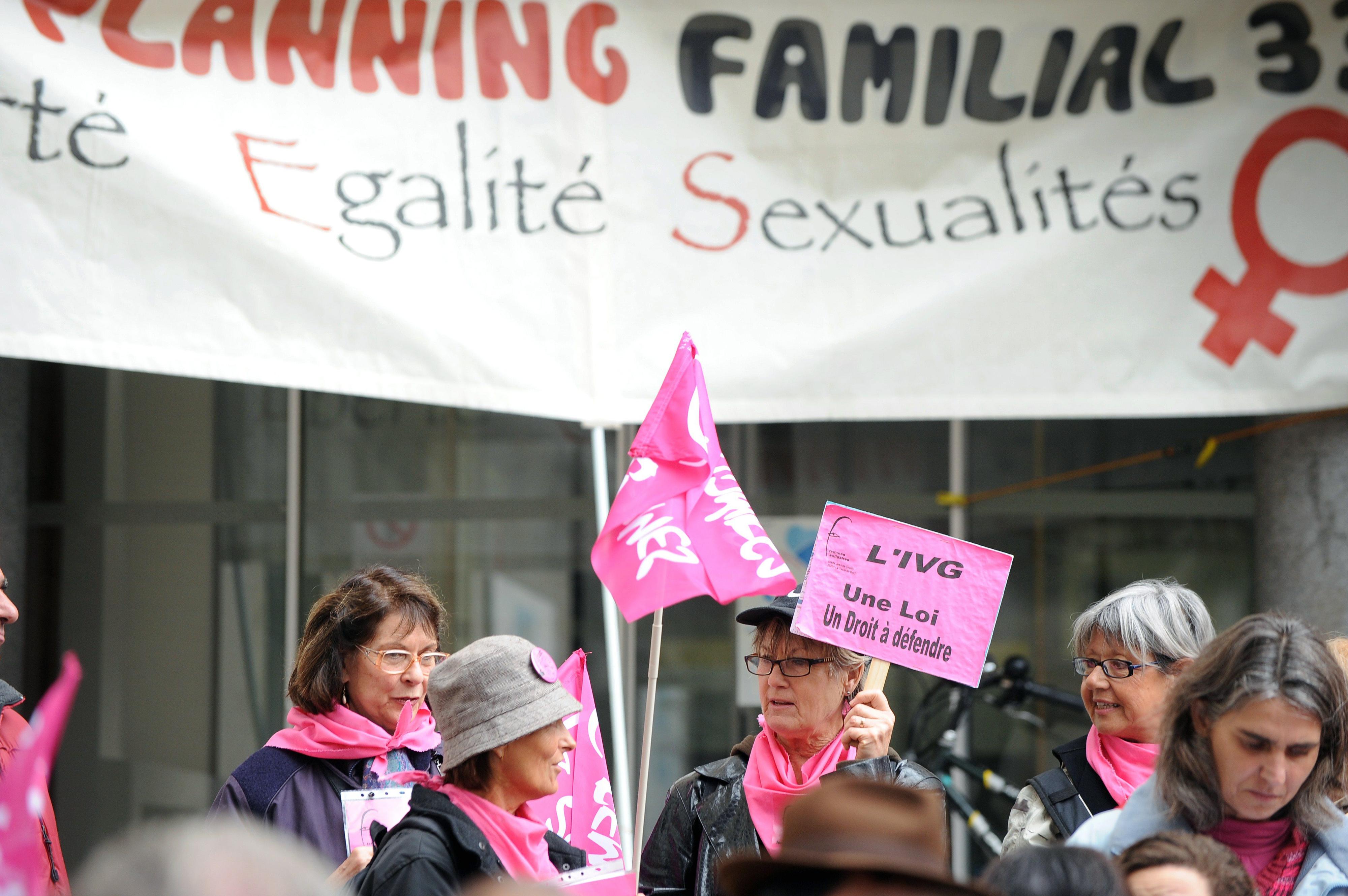 Manifestation à Paris Pour Défendre Le Droit à Lavortement
