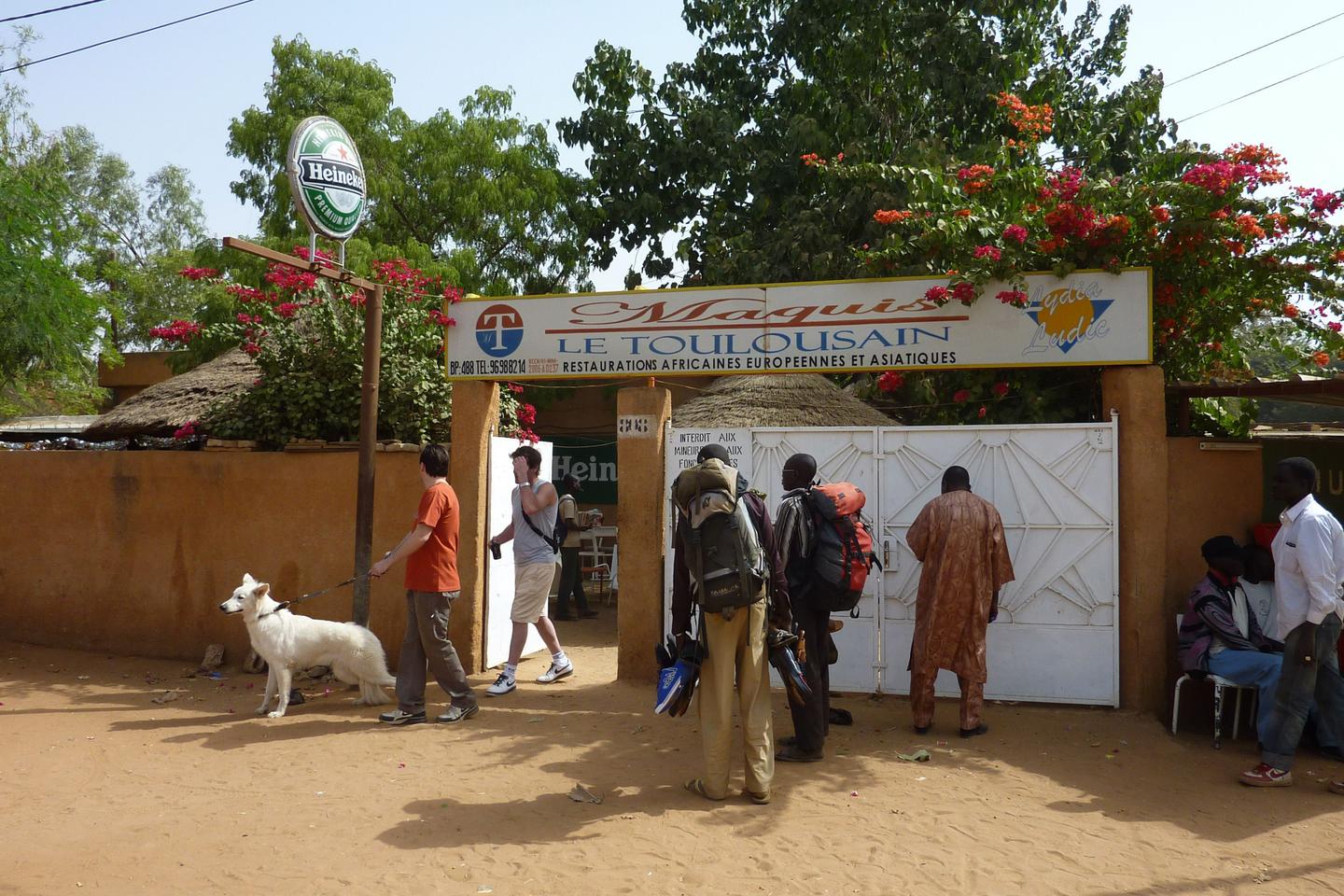 Otages au Niger : deux ravisseurs interrogés à Niamey