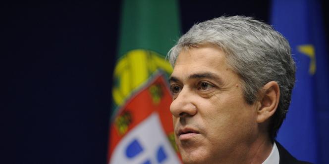 José Socrates réélu à la tête du parti socialiste portugais