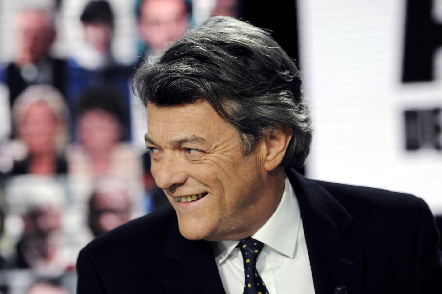 Jean-Louis Borloo quitte l'UMP et annonce la candidature du Parti ...