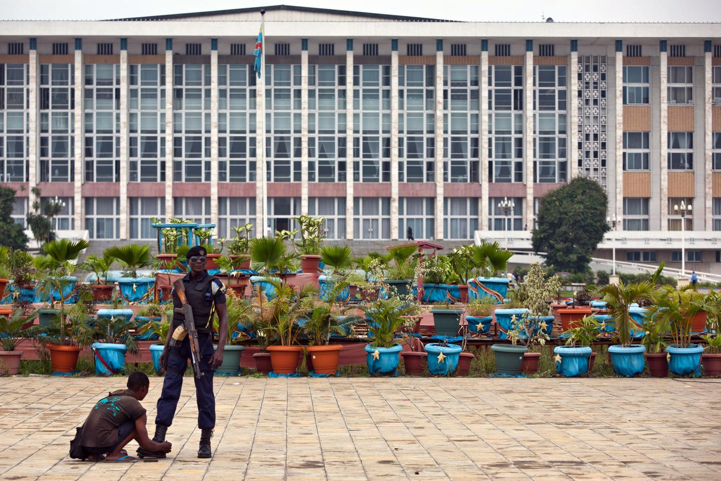 Les résultats de la présidentielle se font attendre en RDC, la tension ...