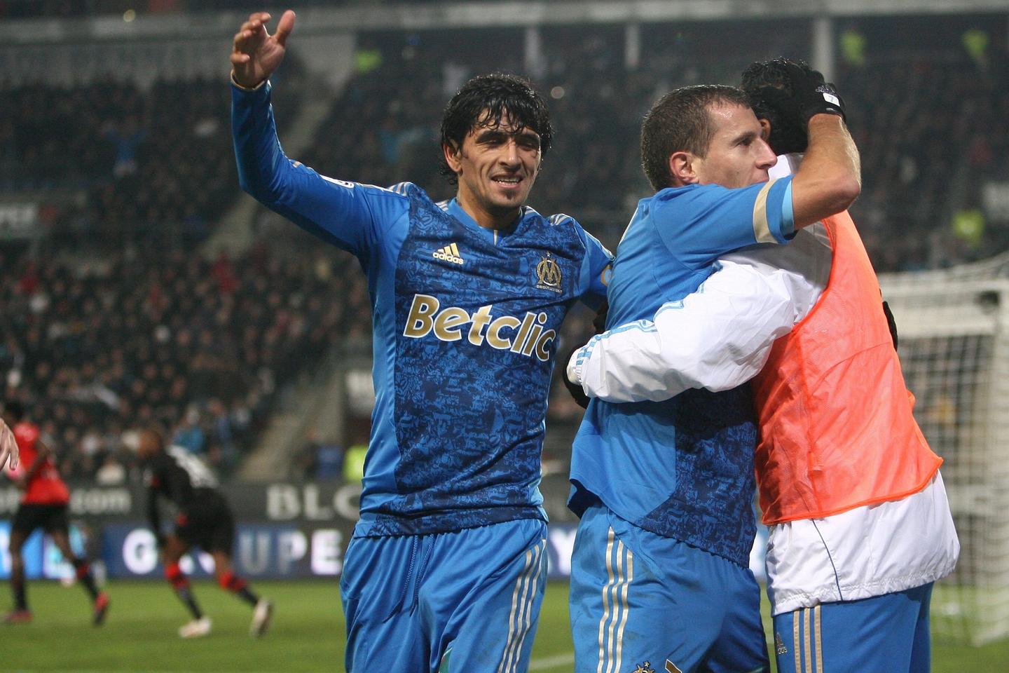 Football : Lucho rentre à Porto et Cissé retourne en Angleterre