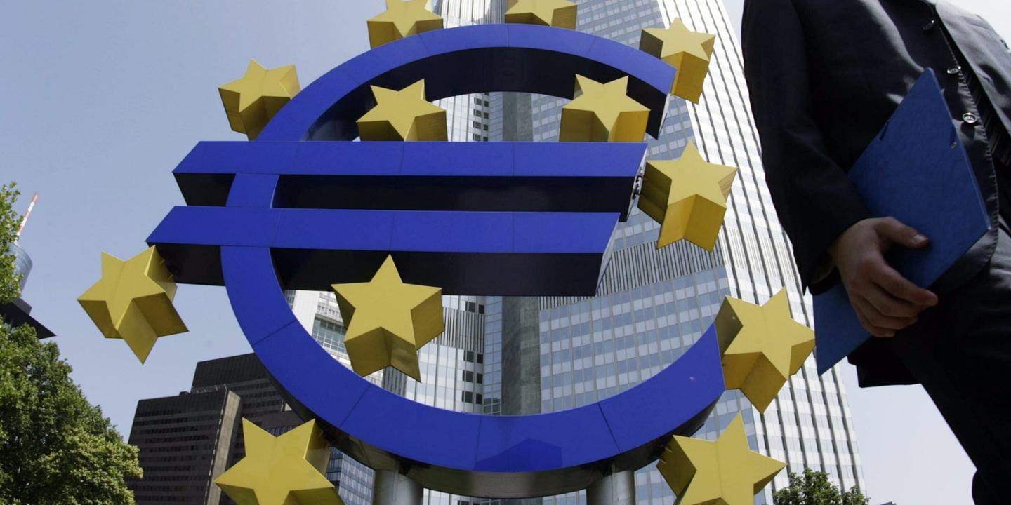 La BCE prête 530 milliards d'euros à 800 banques