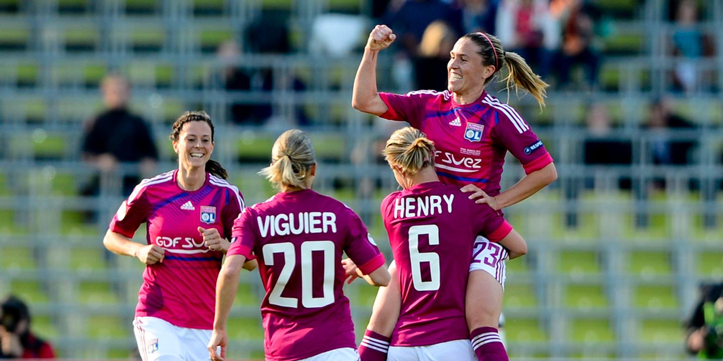 Football : les Lyonnaises réalisent un triplé historique