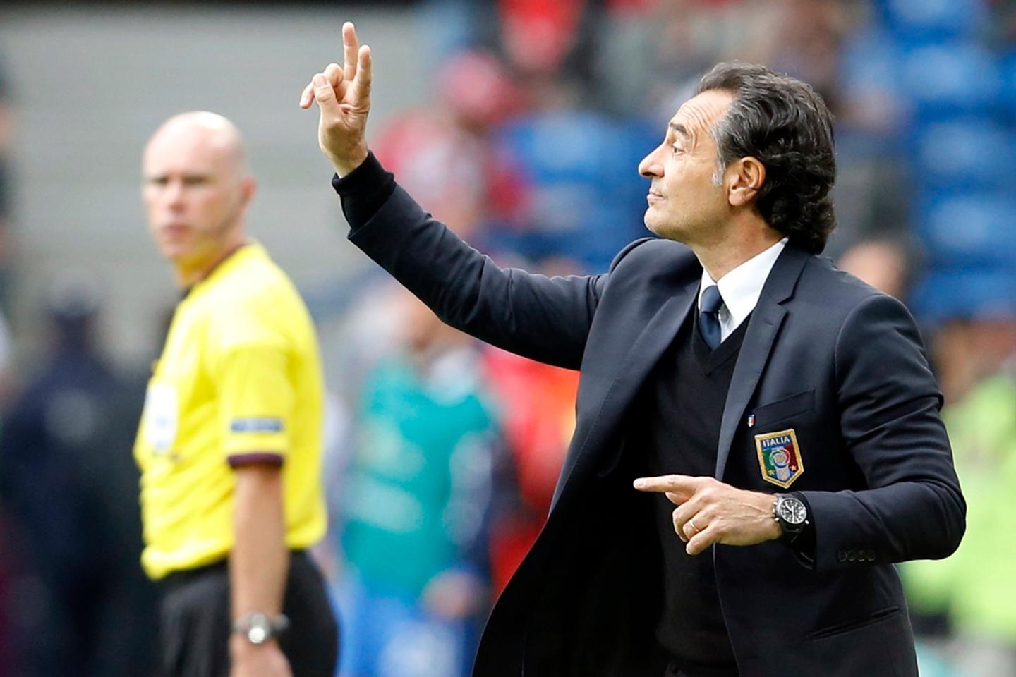 Chronique tactique : football moderne, combien de divisions