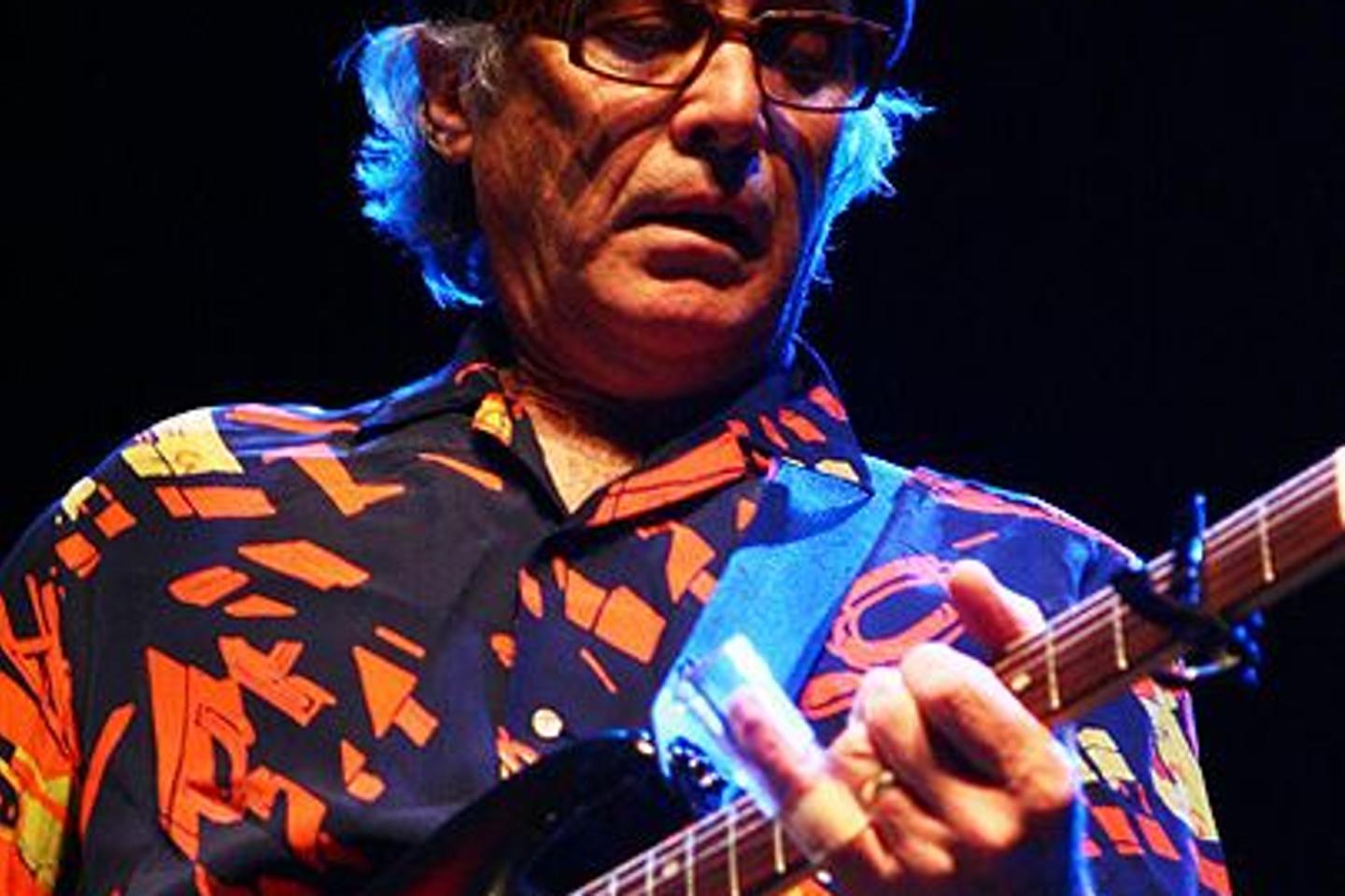 Ry Cooder : "Ecrire et jouer, ma seule façon de survivre à l'horreur du ...