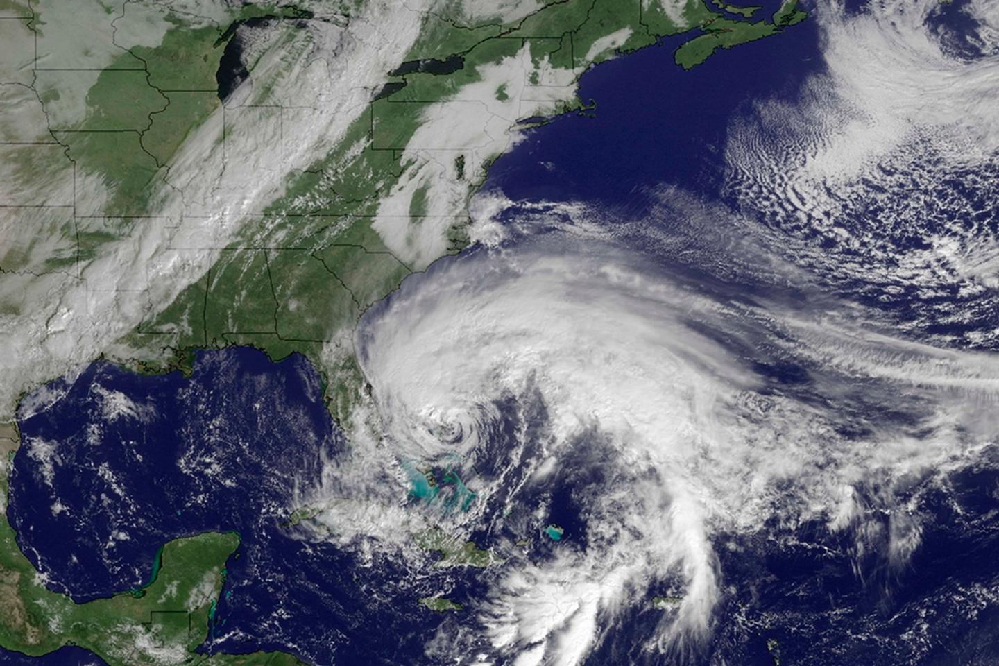 L Ouragan Sandy Rétrogradé En Tempête Tropicale