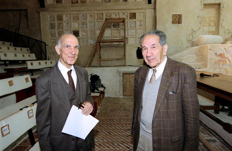 Résistant, ambassadeur, écrivain : retour en images sur la vie de ...