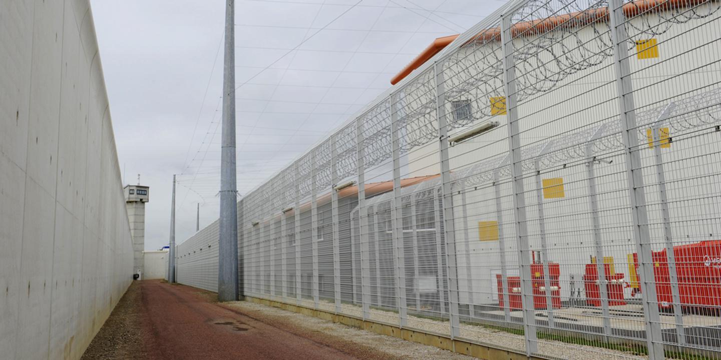 Explosion à la prison de Réau : le parquet antiterroriste de Paris se ...