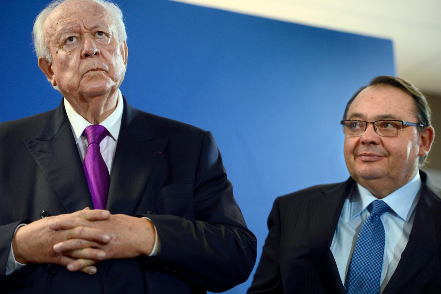 La photo dédicacée de Patrick Mennucci, c'est 10 euros