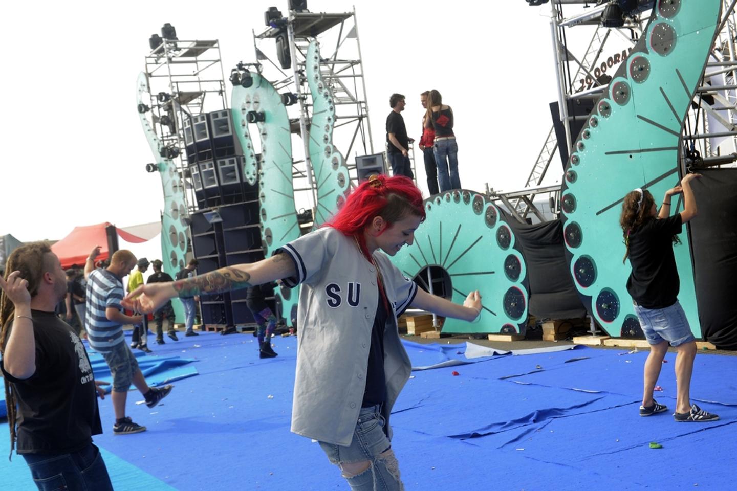 30 000 fans fêtent les 20 ans du Teknival