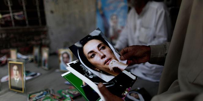 La défaite historique du parti au pouvoir au Pakistan est aussi celle ...