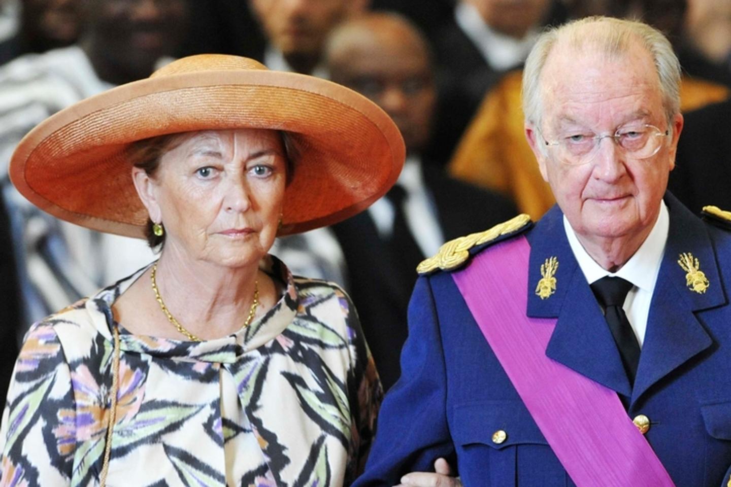 Le roi des Belges annonce son abdication