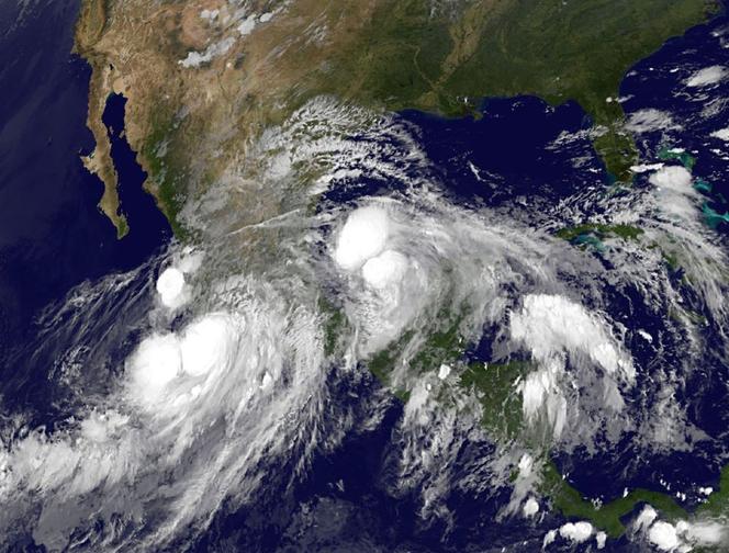Frappé par un ouragan et une tempête tropicale, le Mexique se mobilise
