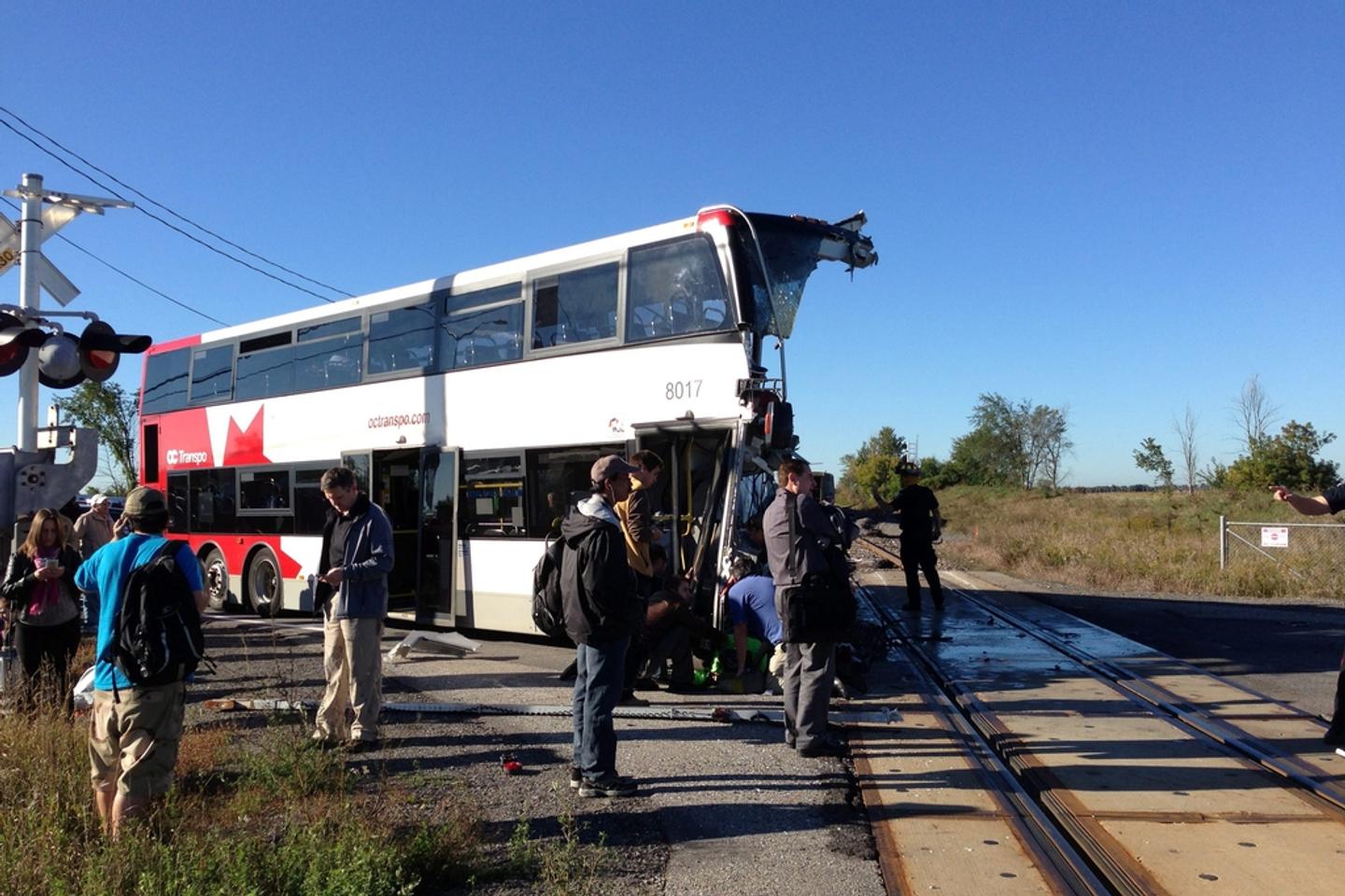 Canada : collision mortelle entre un bus et un train