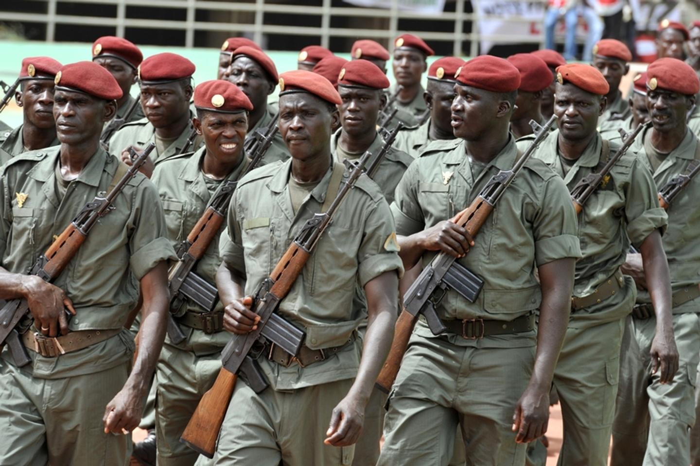 Mali : le président fait de l'équipement de l'armée une "priorité absolue"