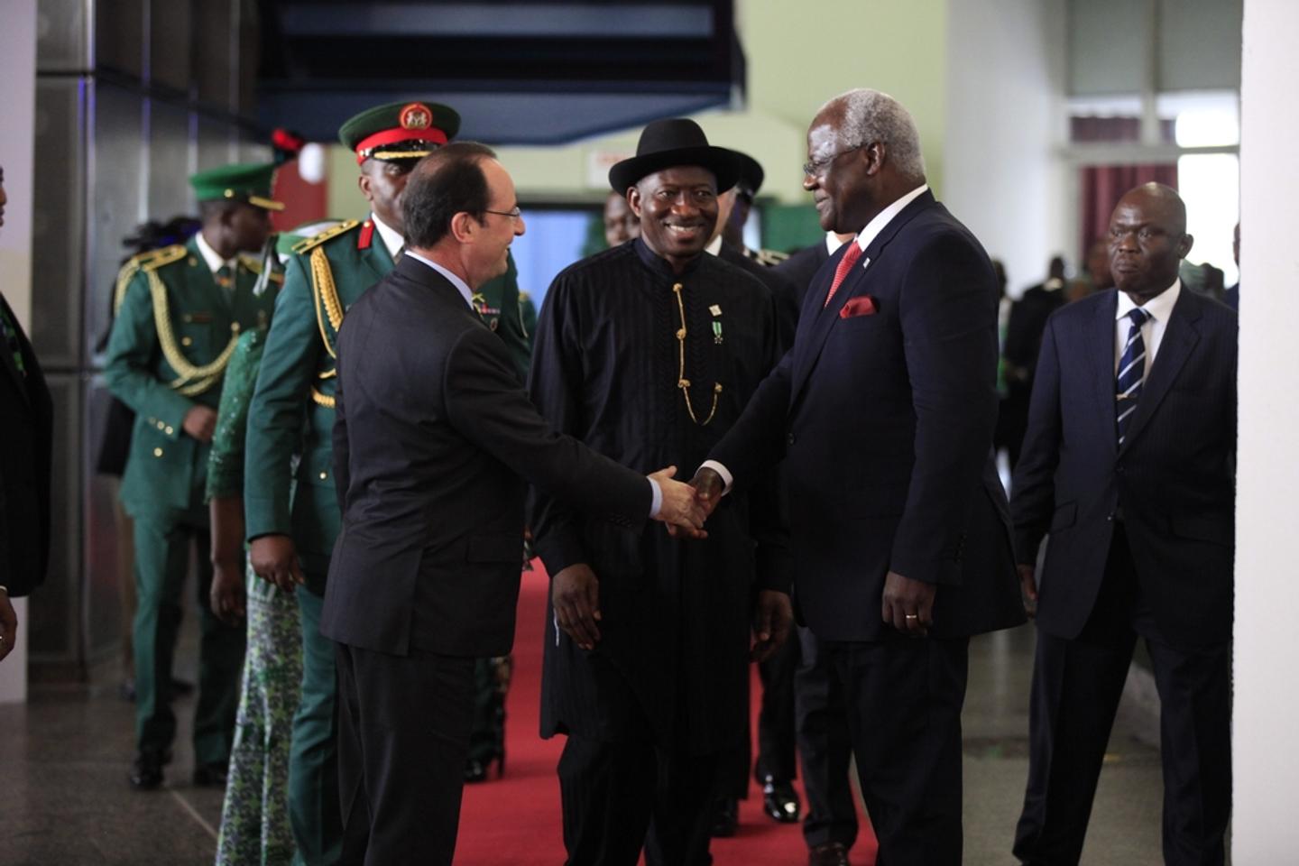 Lonu Ferme Sa Mission De Paix En Sierra Leone