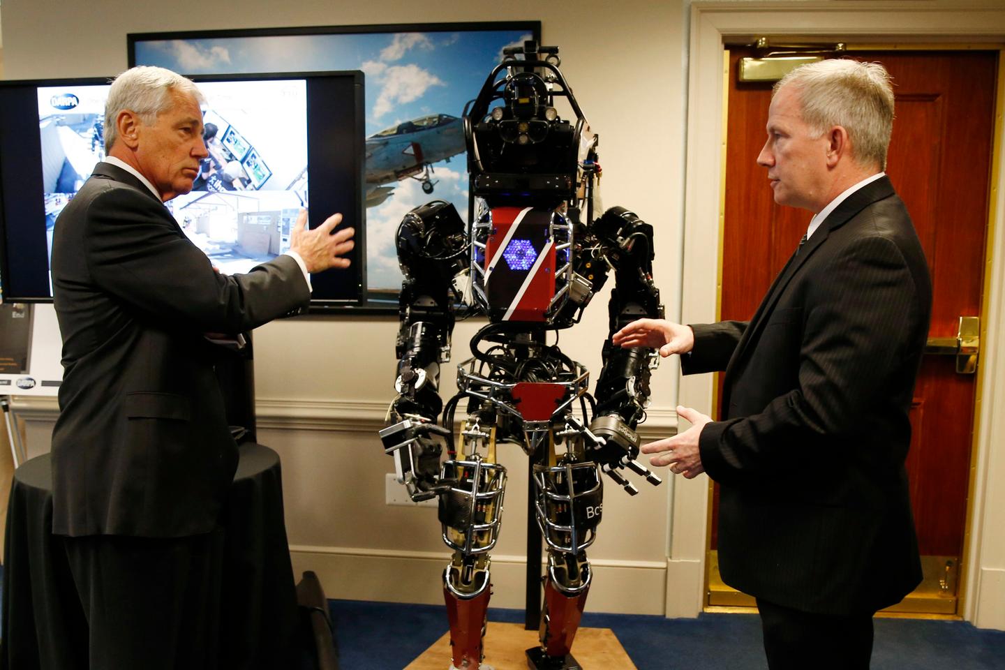 Une première réunion internationale pour réguler l’usage des « robots ...